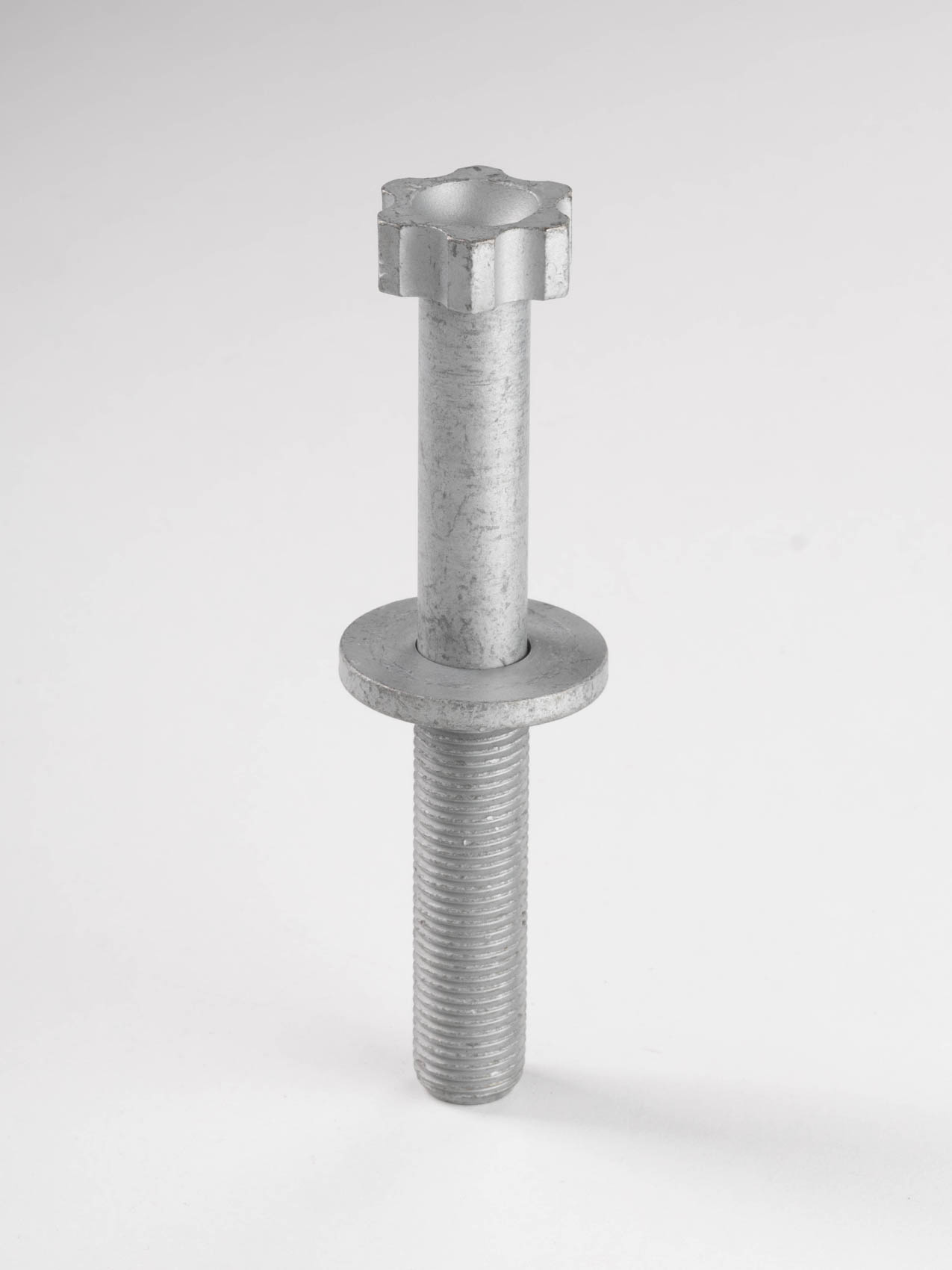 Custom Fastener Design & R&D Partner in Turkey | STD